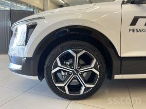 Белый Киа Niro 2025 в Рига, объемом двигателя 1.60 л и пробегом 14 тыс. км за 29900 €, фото 6 на AUTOMOTO.COM.LV