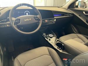 Balts Kia Niro 2025 Rīga, ar dzinēja tilpumu 1.60 L un nobraukumu 14 tūkst. km par 29900 €, foto 13 vietnē AUTOMOTO.COM.LV
