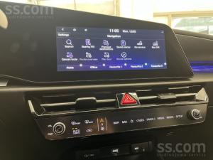 Balts Kia Niro 2025 Rīga, ar dzinēja tilpumu 1.60 L un nobraukumu 14 tūkst. km par 29900 €, foto 20 vietnē AUTOMOTO.COM.LV