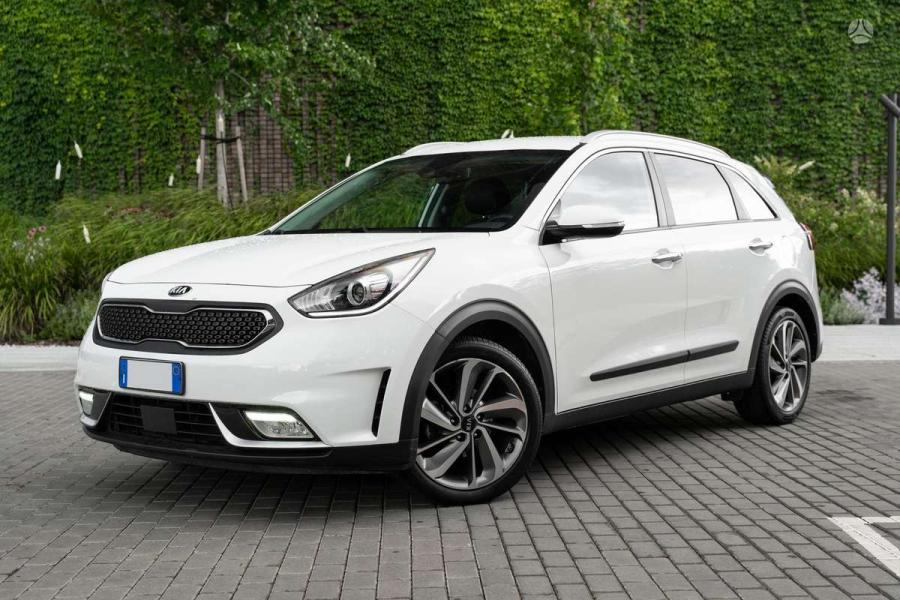 Белый Киа Niro 2018 в Вильнюс, объемом двигателя 1.60 л и пробегом 134 тыс. км за 11900 €, фото 1 на AUTOMOTO.COM.LV