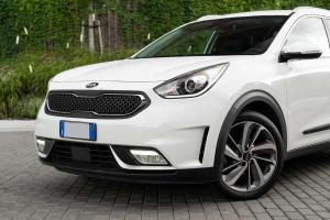 Белый Киа Niro 2018 в Вильнюс, объемом двигателя 1.60 л и пробегом 134 тыс. км за 11900 €, фото 6 на AUTOMOTO.COM.LV