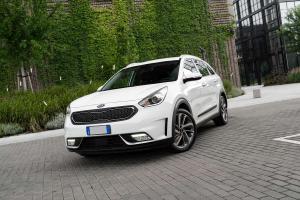 Белый Киа Niro 2018 в Вильнюс, объемом двигателя 1.60 л и пробегом 134 тыс. км за 11900 €, фото 10 на AUTOMOTO.COM.LV