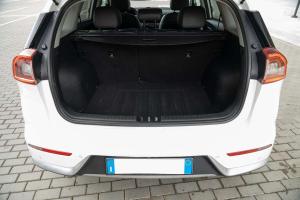 Белый Киа Niro 2018 в Вильнюс, объемом двигателя 1.60 л и пробегом 134 тыс. км за 11900 €, фото 28 на AUTOMOTO.COM.LV