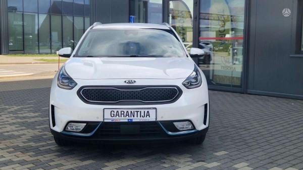 Белый Киа Niro 2019 в Шяуляй, объемом двигателя 1.60 л и пробегом 170 тыс. км за 13500 €, фото 2 на AUTOMOTO.COM.LV