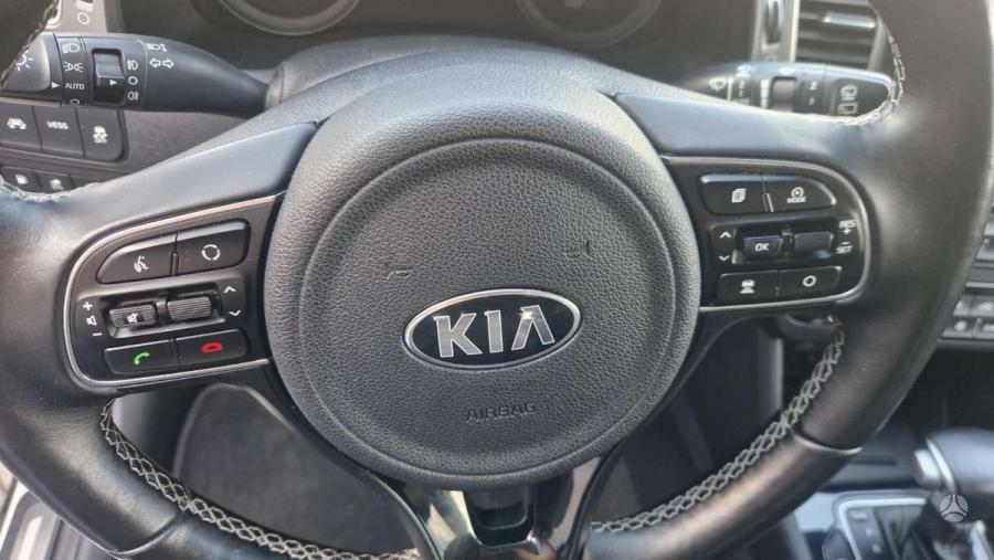 White Kia Niro 2019 in Siauliai, with an engine capacity of 1.60 L and mileage of 170 thousand km for 13500 €, photo 15 on AUTOMOTO.COM.LV