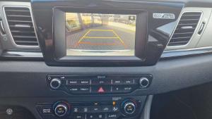 White Kia Niro 2019 in Siauliai, with an engine capacity of 1.60 L and mileage of 170 thousand km for 13500 €, photo 18 on AUTOMOTO.COM.LV