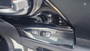 White Kia Niro 2019 in Siauliai, with an engine capacity of 1.60 L and mileage of 170 thousand km for 13500 €, photo 25 on AUTOMOTO.COM.LV