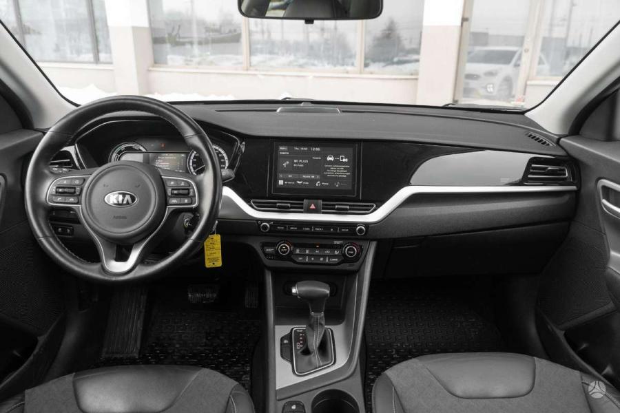Balts Kia Niro 2020 Viļņa, ar dzinēja tilpumu 1.58 L un nobraukumu 36 tūkst. km par 17999 €, foto 13 vietnē AUTOMOTO.COM.LV