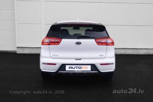 Balts Kia Niro 2018 Tallina, ar dzinēja tilpumu 1.60 L un nobraukumu 204 tūkst. km par 11499 €, foto 8 vietnē AUTOMOTO.COM.LV