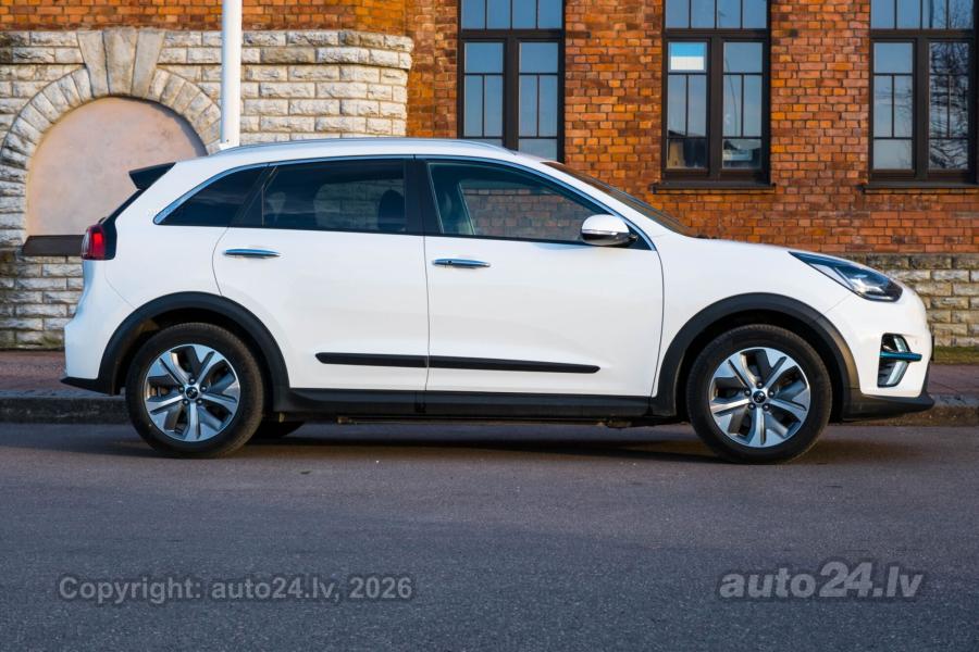 Balts Kia Niro 2019 Tartu, ar dzinēja tilpumu 0.00 L un nobraukumu 156 tūkst. km par 15900 €, foto 3 vietnē AUTOMOTO.COM.LV