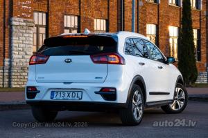 Balts Kia Niro 2019 Tartu, ar dzinēja tilpumu 0.00 L un nobraukumu 156 tūkst. km par 15900 €, foto 5 vietnē AUTOMOTO.COM.LV