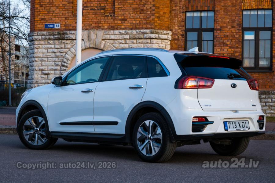 Balts Kia Niro 2019 Tartu, ar dzinēja tilpumu 0.00 L un nobraukumu 156 tūkst. km par 15900 €, foto 8 vietnē AUTOMOTO.COM.LV