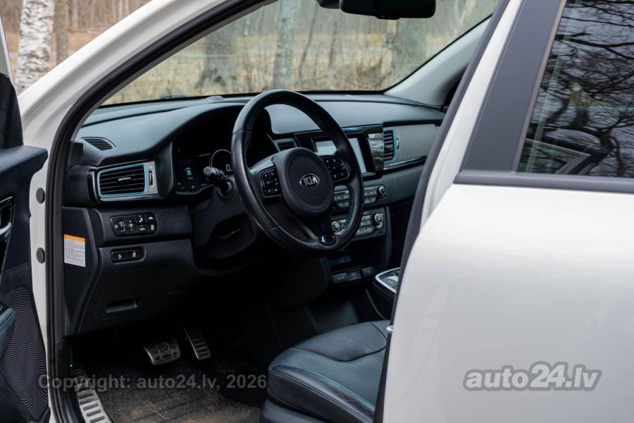 Balts Kia Niro 2019 Tartu, ar dzinēja tilpumu 0.00 L un nobraukumu 156 tūkst. km par 15900 €, foto 15 vietnē AUTOMOTO.COM.LV
