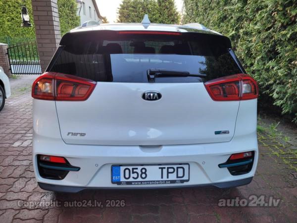 Balts Kia Niro 2019 Tallina, ar dzinēja tilpumu 0.00 L un nobraukumu 166 tūkst. km par 18400 €, foto 6 vietnē AUTOMOTO.COM.LV