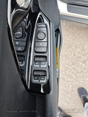 Balts Kia Niro 2020 Tartu, ar dzinēja tilpumu 0.00 L un nobraukumu 80 tūkst. km par 19200 €, foto 15 vietnē AUTOMOTO.COM.LV