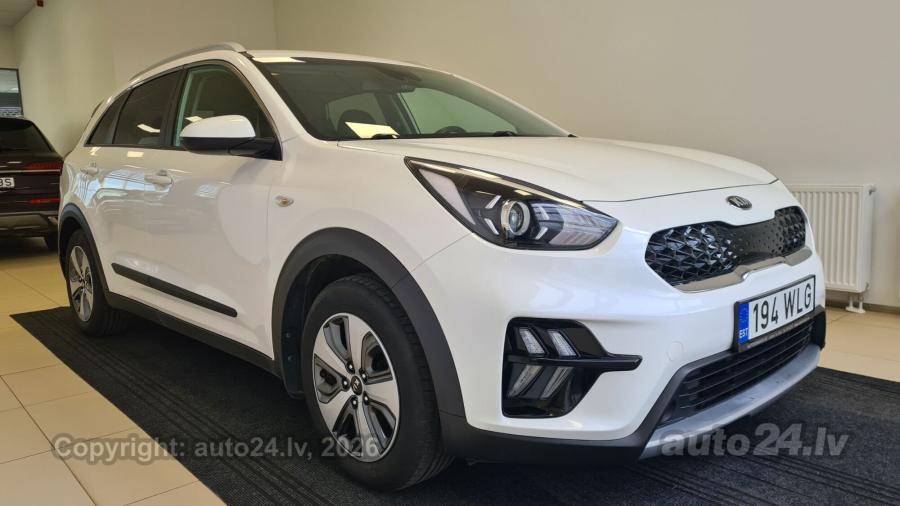White Kia Niro 2021 in Tartu, with an engine capacity of 1.60 L and mileage of 104 thousand km for 16900 €, photo 3 on AUTOMOTO.COM.LV