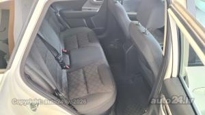 White Kia Niro 2021 in Tartu, with an engine capacity of 1.60 L and mileage of 104 thousand km for 16900 €, photo 8 on AUTOMOTO.COM.LV