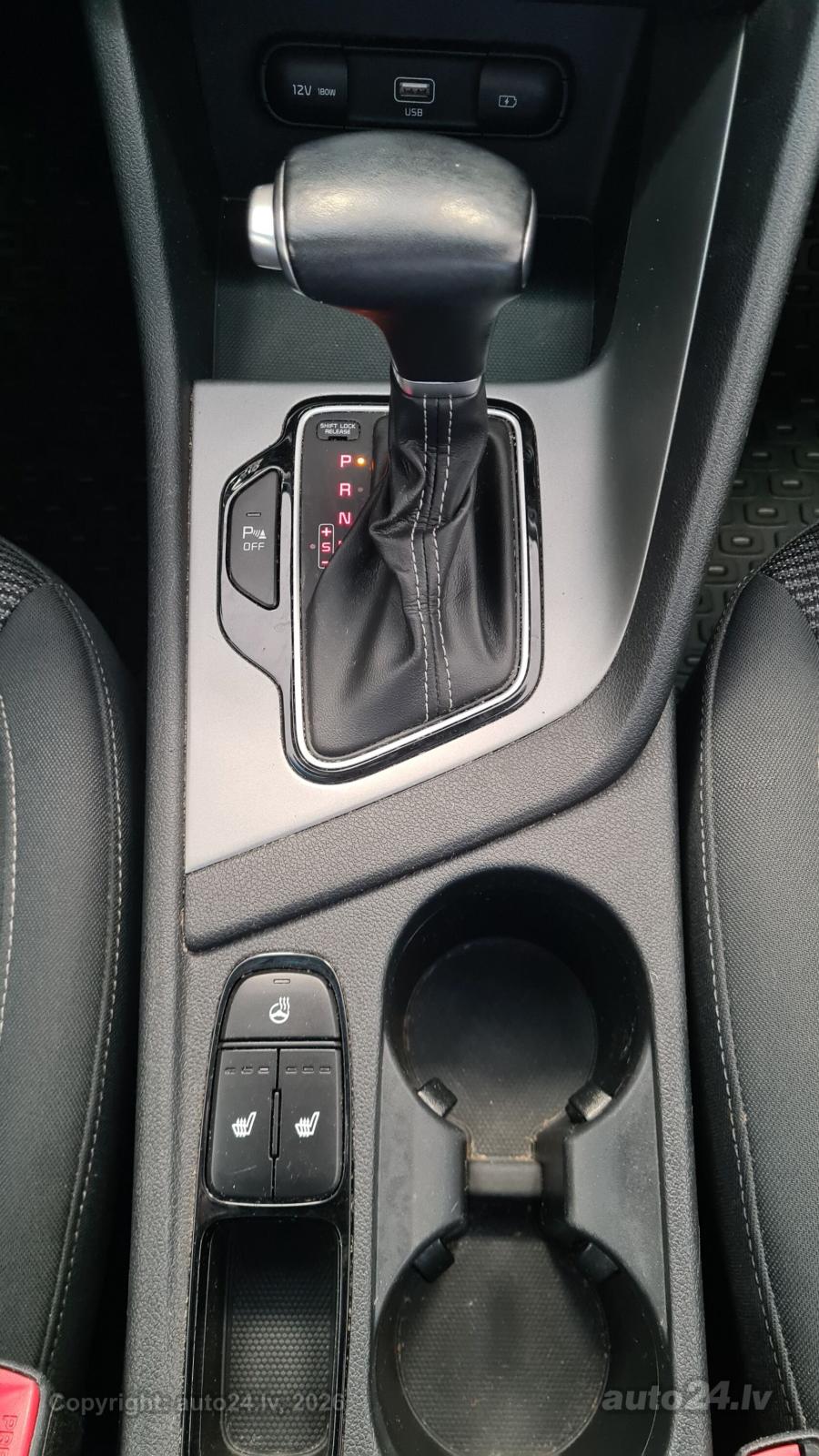 White Kia Niro 2021 in Tartu, with an engine capacity of 1.60 L and mileage of 104 thousand km for 16900 €, photo 14 on AUTOMOTO.COM.LV