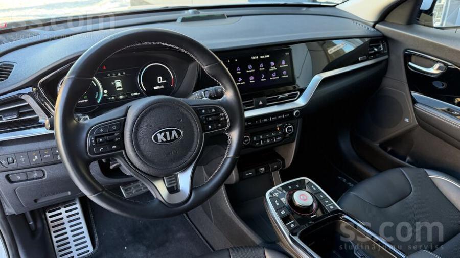 Balts Kia Niro 2021 Rīga, ar dzinēja tilpumu 0.00 L un nobraukumu 61 tūkst. km par 22900 €, foto 11 vietnē AUTOMOTO.COM.LV