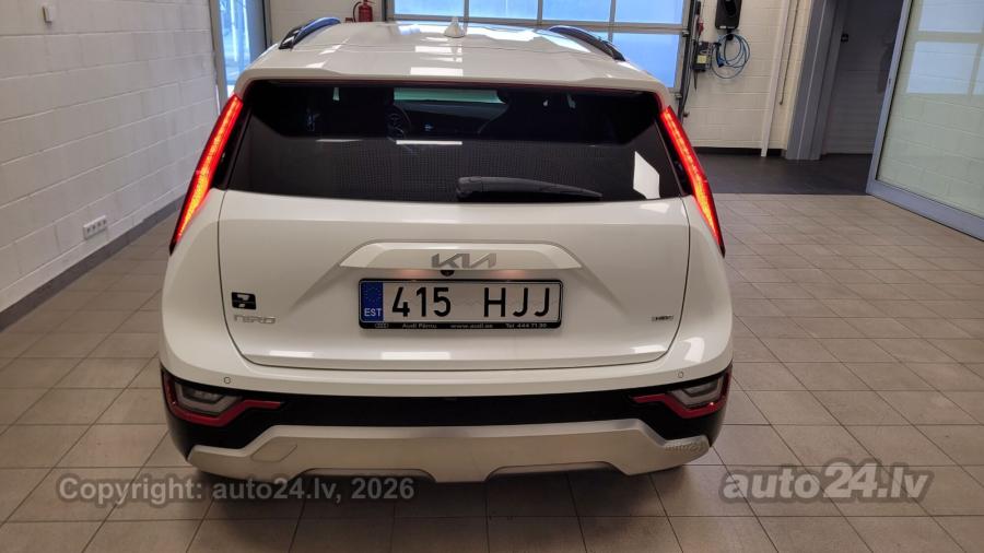 Белый Киа Niro 2022 в Пярну, объемом двигателя 1.60 л и пробегом 94 тыс. км за 23900 €, фото 5 на AUTOMOTO.COM.LV