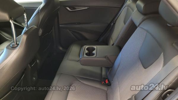 Kia Niro 2022 Pērnava vietnē Balts Kia Niro 2022 Pērnava, ar dzinēja tilpumu 1.60 L un nobraukumu 94 tūkst. km par 23900 €, foto 8 vietnē AUTOMOTO.COM.LV