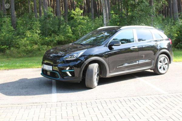 Dzeltens Kia Niro 2019 Rīga, ar dzinēja tilpumu 0.00 L un nobraukumu 152 tūkst. km par 17000 €, foto 3 vietnē AUTOMOTO.COM.LV