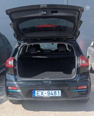 Dzeltens Kia Niro 2019 Rīga, ar dzinēja tilpumu 0.00 L un nobraukumu 152 tūkst. km par 17000 €, foto 23 vietnē AUTOMOTO.COM.LV