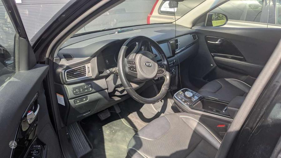Dzeltens Kia Niro 2019 Rīga, ar dzinēja tilpumu 0.00 L un nobraukumu 152 tūkst. km par 17000 €, foto 26 vietnē AUTOMOTO.COM.LV