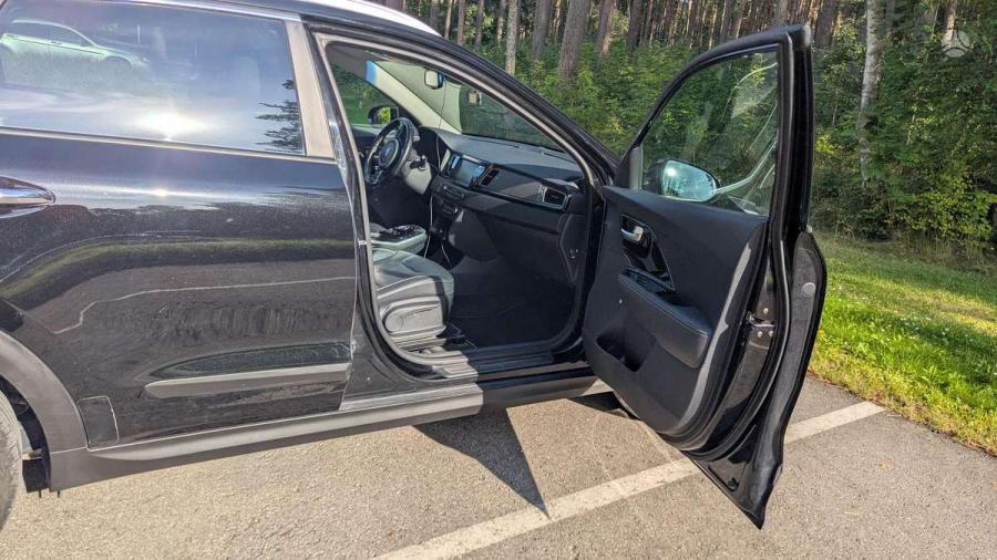 Dzeltens Kia Niro 2019 Rīga, ar dzinēja tilpumu 0.00 L un nobraukumu 152 tūkst. km par 17000 €, foto 32 vietnē AUTOMOTO.COM.LV