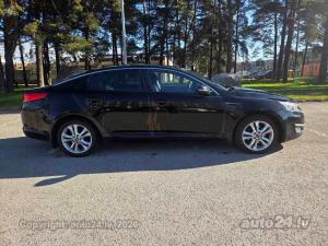 Black Kia Optima 2012 in Tallinn, with an engine capacity of 1.70 L and mileage of 205 thousand km for 4999 €, photo 4 on AUTOMOTO.COM.LV