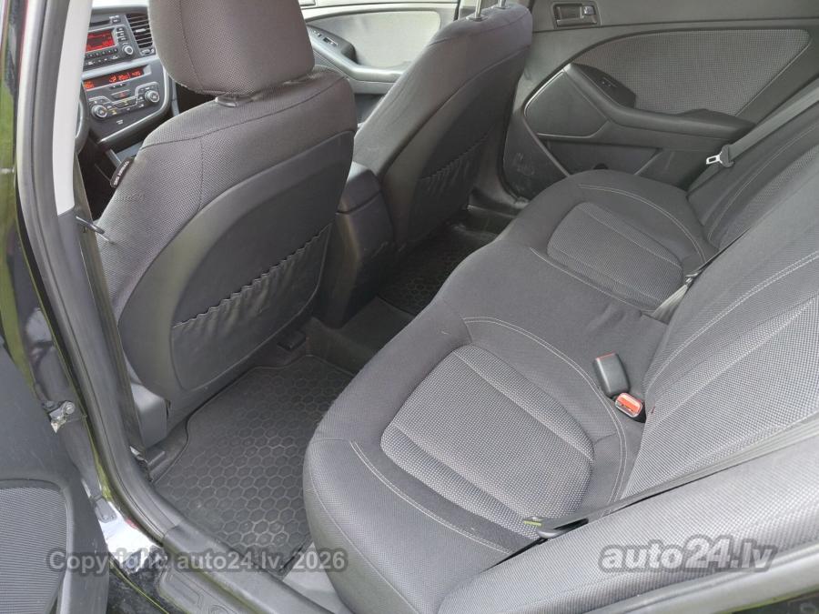 Melns Kia Optima 2012 Rakvere, ar dzinēja tilpumu 1.70 L un nobraukumu 62 tūkst. km par 6999 €, foto 11 vietnē AUTOMOTO.COM.LV