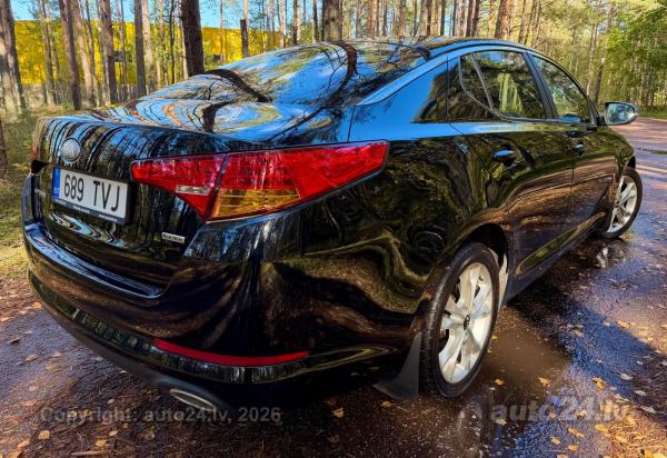 Melns Kia Optima 2012 Tallina, ar dzinēja tilpumu 1.70 L un nobraukumu 210 tūkst. km par 4999 €, foto 4 vietnē AUTOMOTO.COM.LV