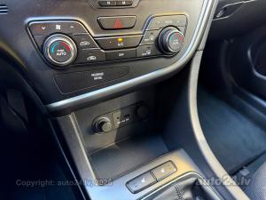 Melns Kia Optima 2012 Tallina, ar dzinēja tilpumu 1.70 L un nobraukumu 210 tūkst. km par 4999 €, foto 17 vietnē AUTOMOTO.COM.LV