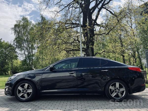 Melns Kia Optima 2013 Rīga, ar dzinēja tilpumu 1.70 L un nobraukumu 229 tūkst. km par 7700 €, foto 3 vietnē AUTOMOTO.COM.LV