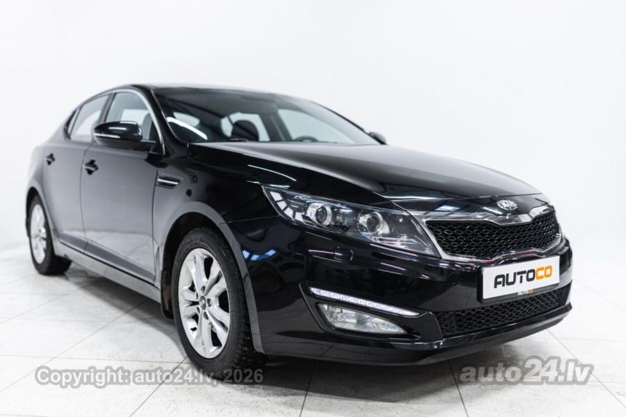 Black Kia Optima 2013 in Tallinn, with an engine capacity of 2.00 L and mileage of 167 thousand km for 6499 €, photo 4 on AUTOMOTO.COM.LV