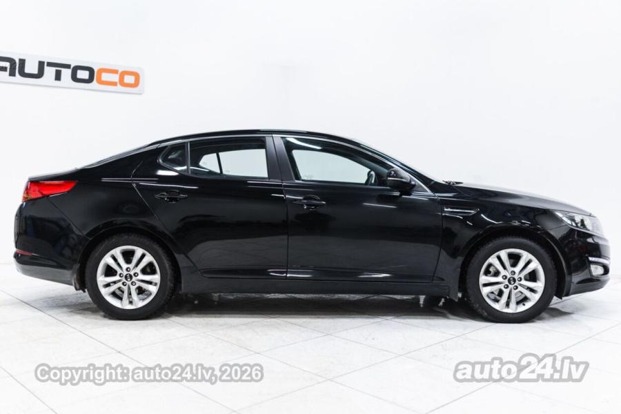 Black Kia Optima 2013 in Tallinn, with an engine capacity of 2.00 L and mileage of 167 thousand km for 6499 €, photo 8 on AUTOMOTO.COM.LV