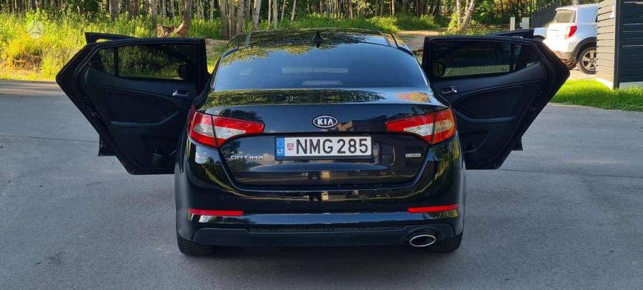Melns Kia Optima 2013 Viļņa, ar dzinēja tilpumu 1.69 L un nobraukumu 350 tūkst. km par 6000 €, foto 22 vietnē AUTOMOTO.COM.LV