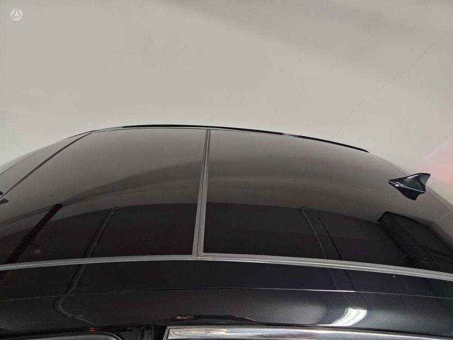 Black Kia Optima 2013 in Kaunas, with an engine capacity of 1.70 L and mileage of 150 thousand km for 7000 €, photo 3 on AUTOMOTO.COM.LV