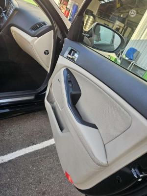 Black Kia Optima 2013 in Kaunas, with an engine capacity of 1.70 L and mileage of 150 thousand km for 7000 €, photo 11 on AUTOMOTO.COM.LV