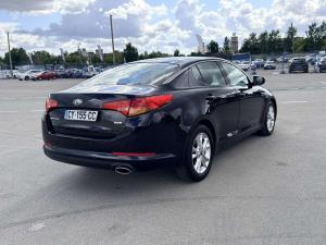 Black Kia Optima 2013 in Panevezys, with an engine capacity of 1.70 L and mileage of 191 thousand km for 5590 €, photo 13 on AUTOMOTO.COM.LV