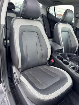 Black Kia Optima 2013 in Panevezys, with an engine capacity of 1.70 L and mileage of 191 thousand km for 5590 €, photo 18 on AUTOMOTO.COM.LV