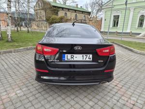Black Kia Optima 2014 in Ventspils, with an engine capacity of 1.70 L and mileage of 145 thousand km for 7000 €, photo 5 on AUTOMOTO.COM.LV