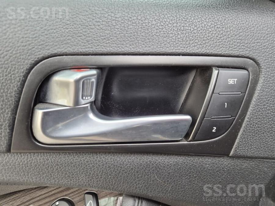 Black Kia Optima 2014 in Ventspils, with an engine capacity of 1.70 L and mileage of 145 thousand km for 7000 €, photo 17 on AUTOMOTO.COM.LV