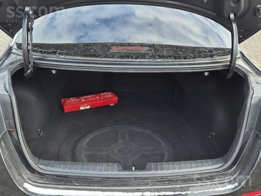 Black Kia Optima 2014 in Ventspils, with an engine capacity of 1.70 L and mileage of 145 thousand km for 7000 €, photo 22 on AUTOMOTO.COM.LV