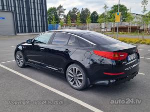 Black Kia Optima 2015 in Parnu, with an engine capacity of 1.70 L and mileage of 212 thousand km for 7000 €, photo 4 on AUTOMOTO.COM.LV