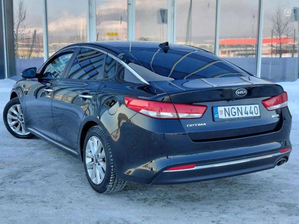 Melns Kia Optima 2016 Viļņa, ar dzinēja tilpumu 1.69 L un nobraukumu 160 tūkst. km par 8000 €, foto 4 vietnē AUTOMOTO.COM.LV