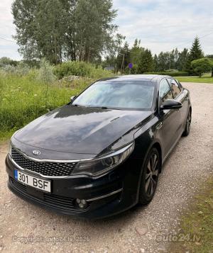 Black Kia Optima 2016 in Tallinn, with an engine capacity of 2.00 L and mileage of 206 thousand km for 10900 €, photo 3 on AUTOMOTO.COM.LV