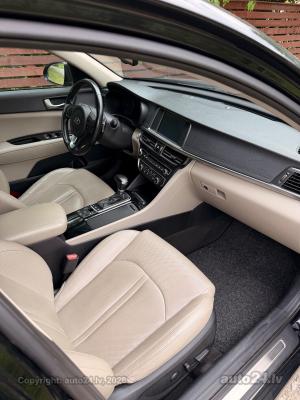 Black Kia Optima 2016 in Tallinn, with an engine capacity of 2.00 L and mileage of 206 thousand km for 10900 €, photo 7 on AUTOMOTO.COM.LV