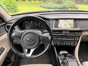 Black Kia Optima 2016 in Tallinn, with an engine capacity of 2.00 L and mileage of 206 thousand km for 10900 €, photo 11 on AUTOMOTO.COM.LV