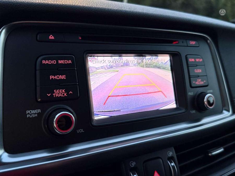 Black Kia Optima 2016 in Vilnius, with an engine capacity of 2.40 L and mileage of 126 thousand km for 6950 €, photo 18 on AUTOMOTO.COM.LV